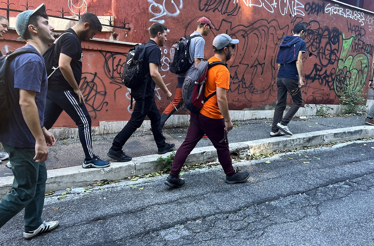 Tre domande per le vie di Roma – Fraternità San Carlo Borromeo